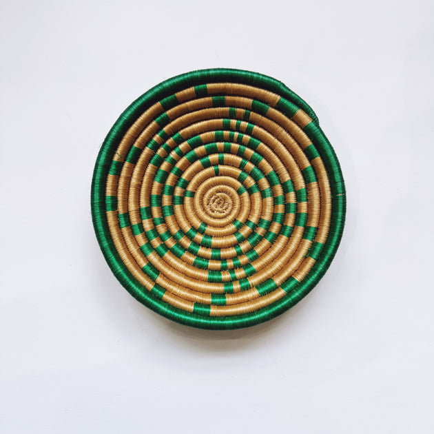 Small Basket - Tan/Green Star – Mango & Main